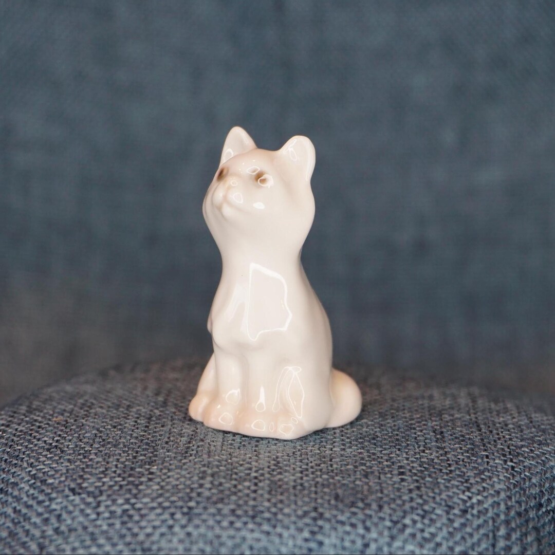 Bing Grondahl White Cat Figurine. B & G Denmark Porcelain Miniature ...