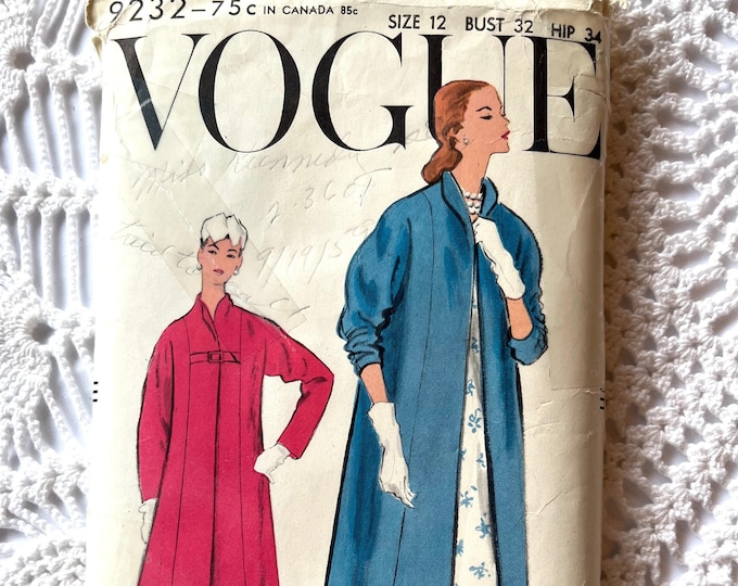 Vintage 1950's Vogue 9232 Sewing Pattern- Misses' Coat With Shawl ...