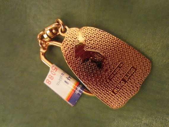 Golden Olympic Commemorative Enameling Key Ring - Gem