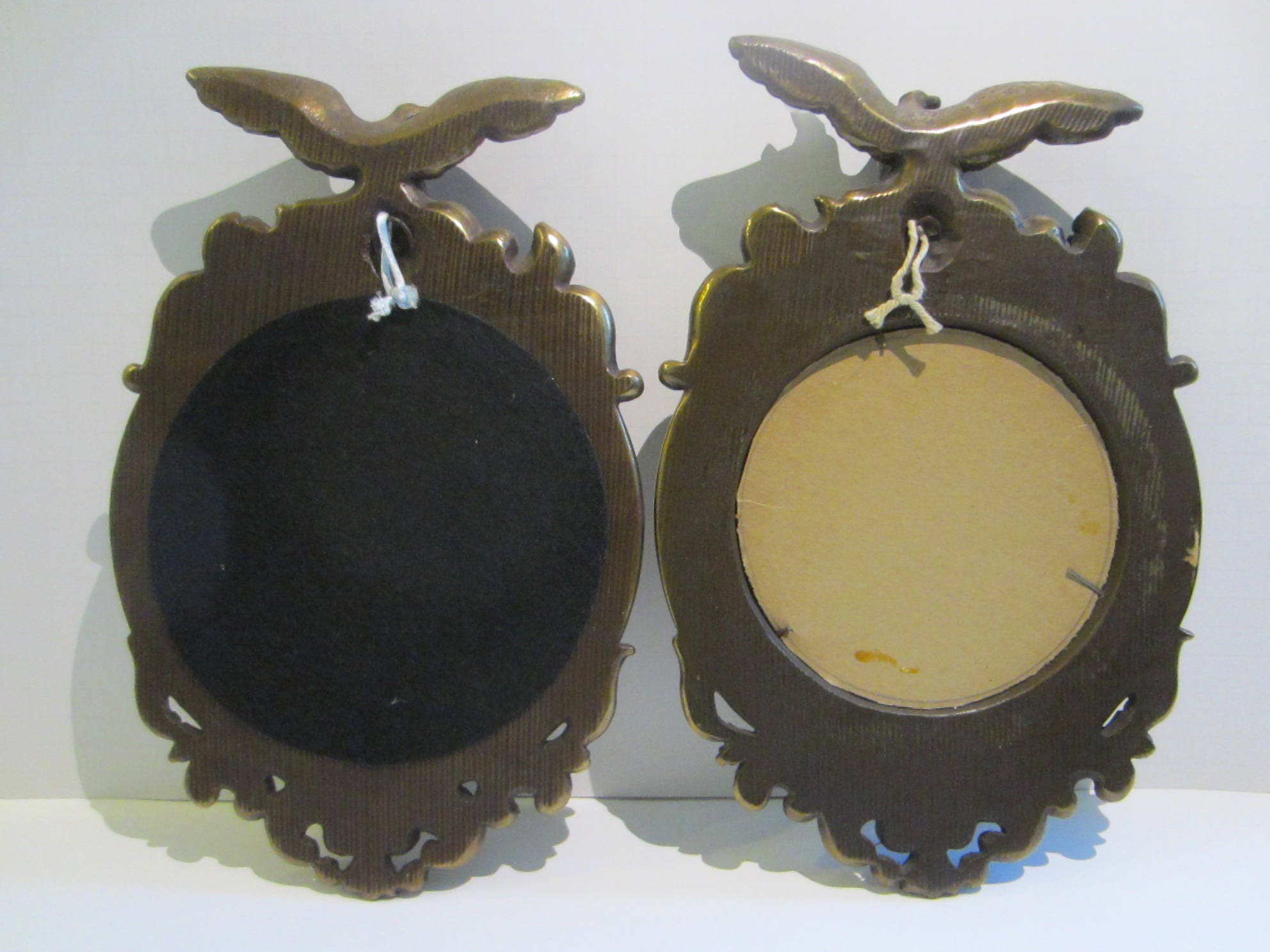 Pair of Colonial Antiqued Eagle Crest Mid Century Convex Mirrors - Etsy