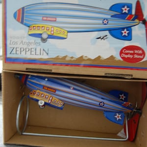 Graff ZEPPELIN -schylling-wind Up- - Tin Treasure Toy--u.s.s. Los ...
