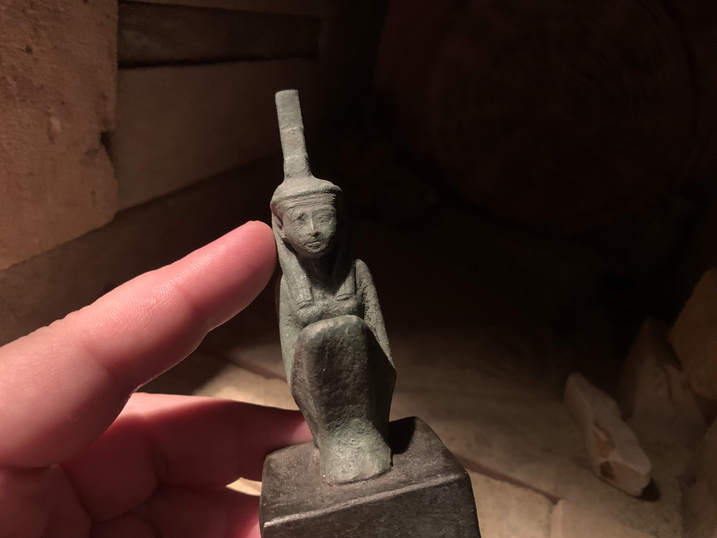 Isis - Egyptian statue replica. Seated Goddess of magic, motherhood ...