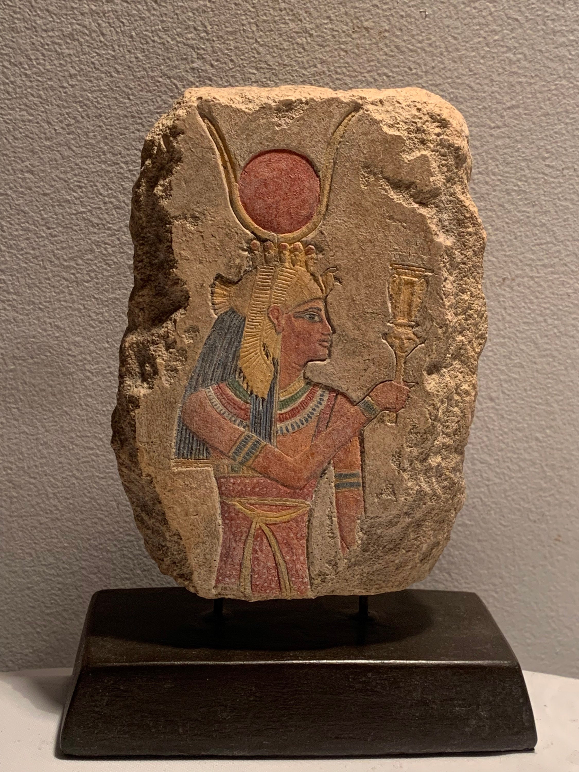 Isis - Egyptian art - Goddess of magic & mothers. Ancient Egypt mythology