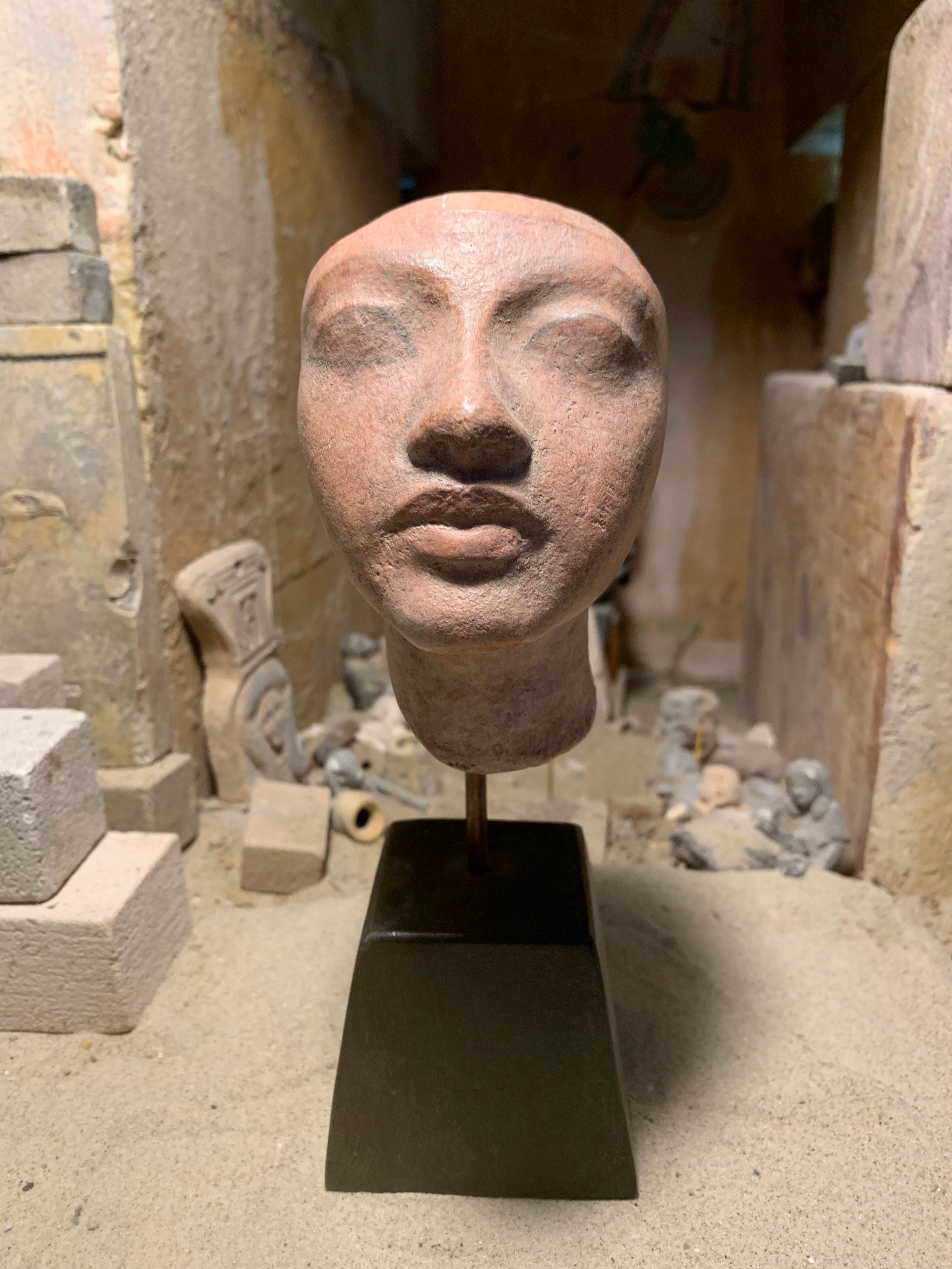 Egyptian Amarna statue / sculpture bust replica - Kiya / Meritaten 18th ...