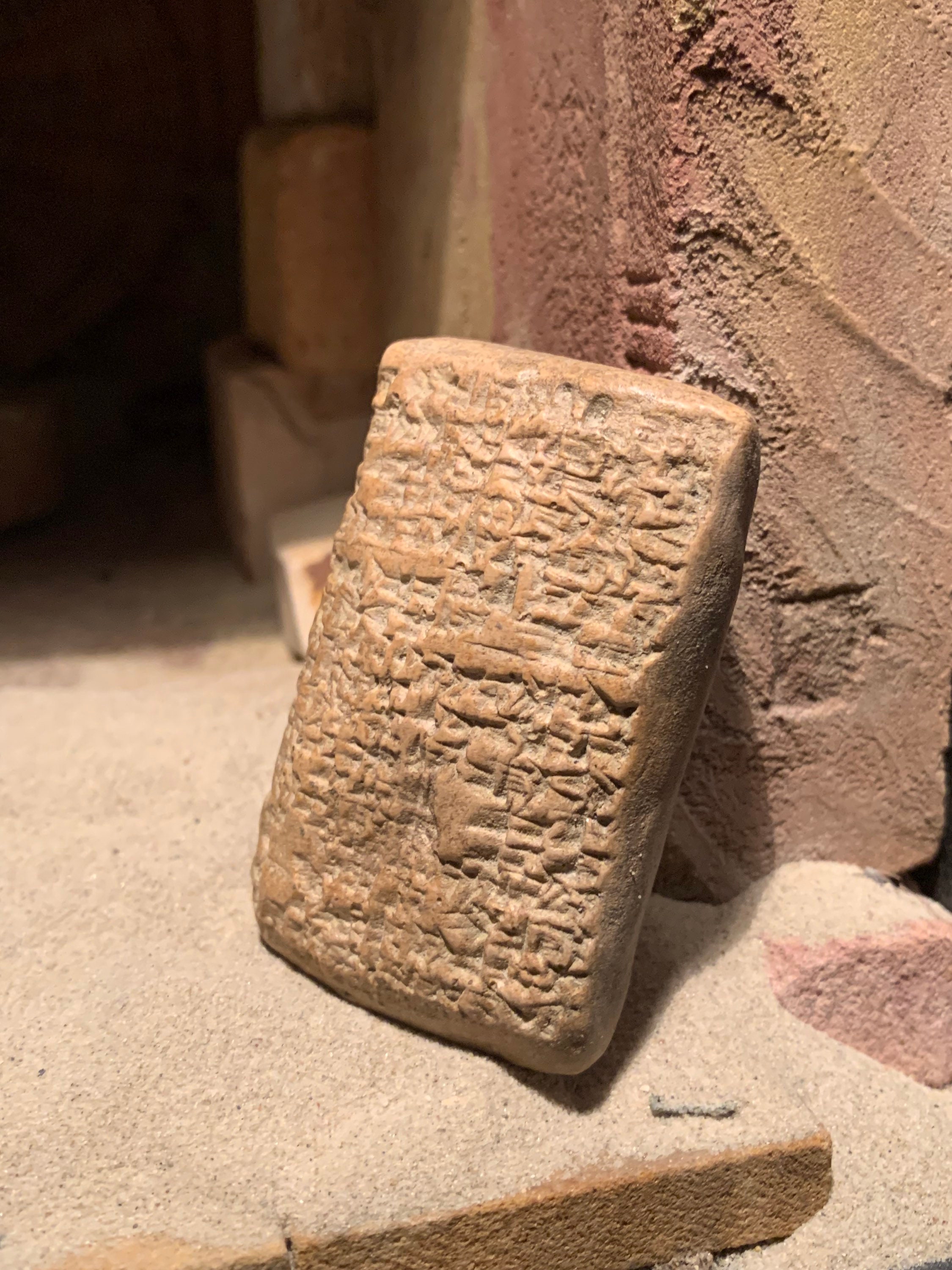 Sumerian / Babylon Cuneiform tablet - Ancient writing Mesopotamia
