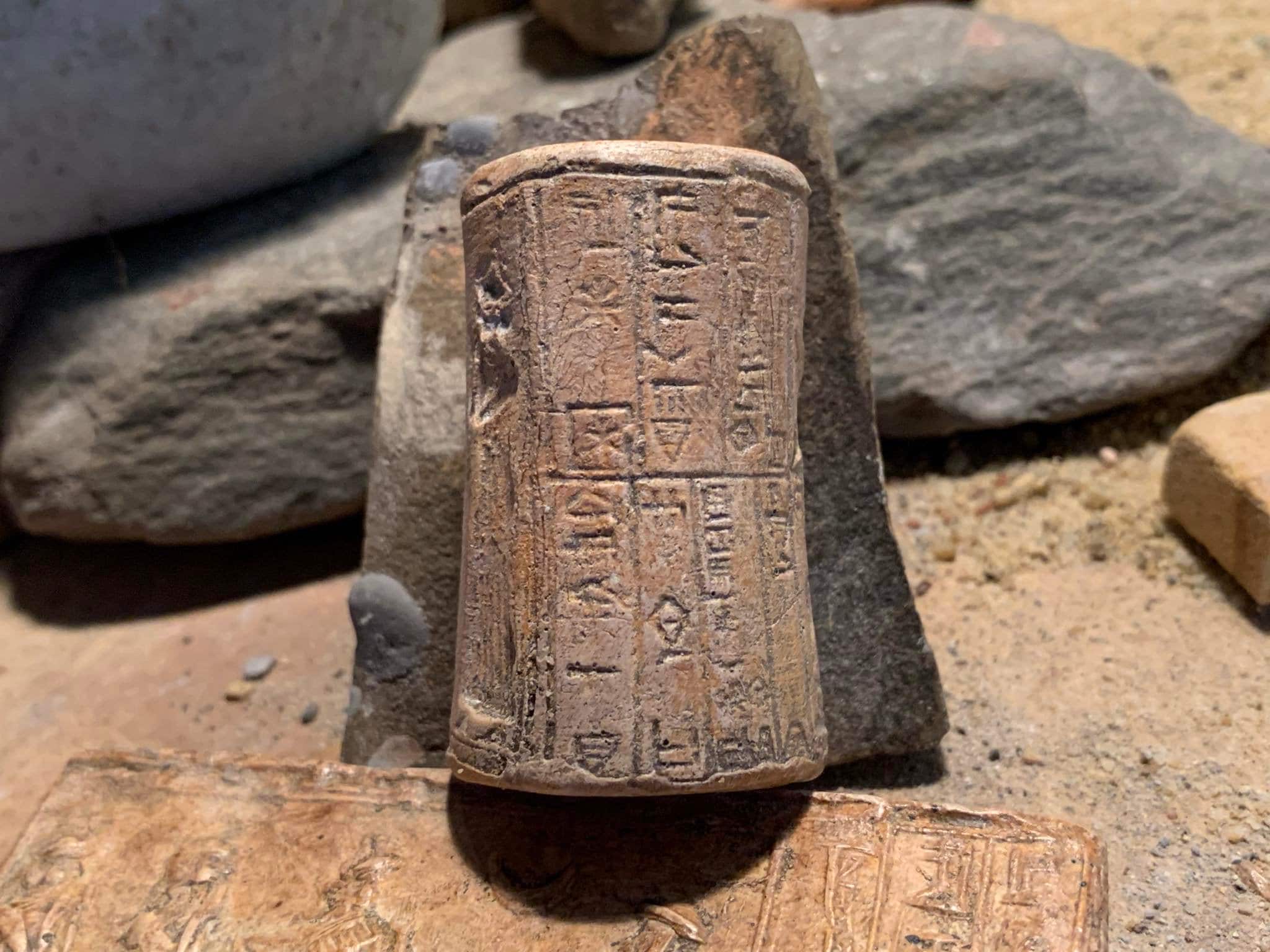 Sumerian cylinder seal of Ur Nammu. Museum replica tablet set ...