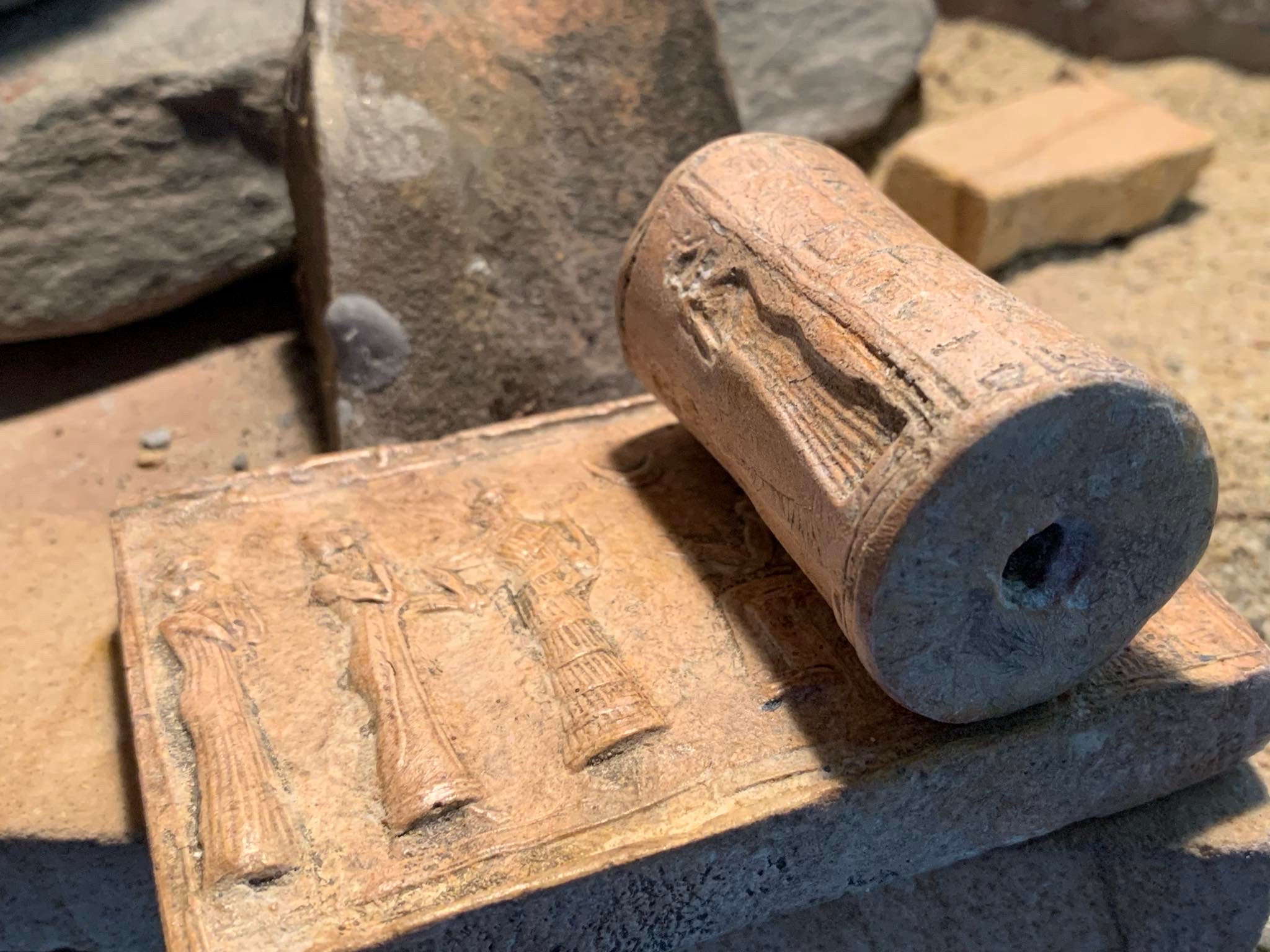 Sumerian cylinder seal of Ur Nammu. Museum replica tablet set ...