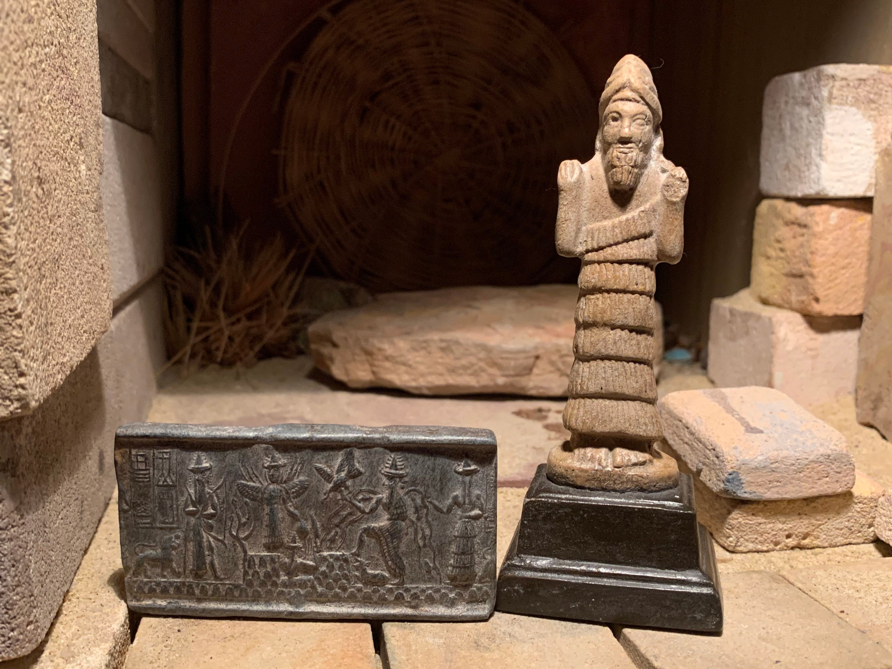 Sumerian statue and seal impression replica. Enki, Ishtar, Shamash ...