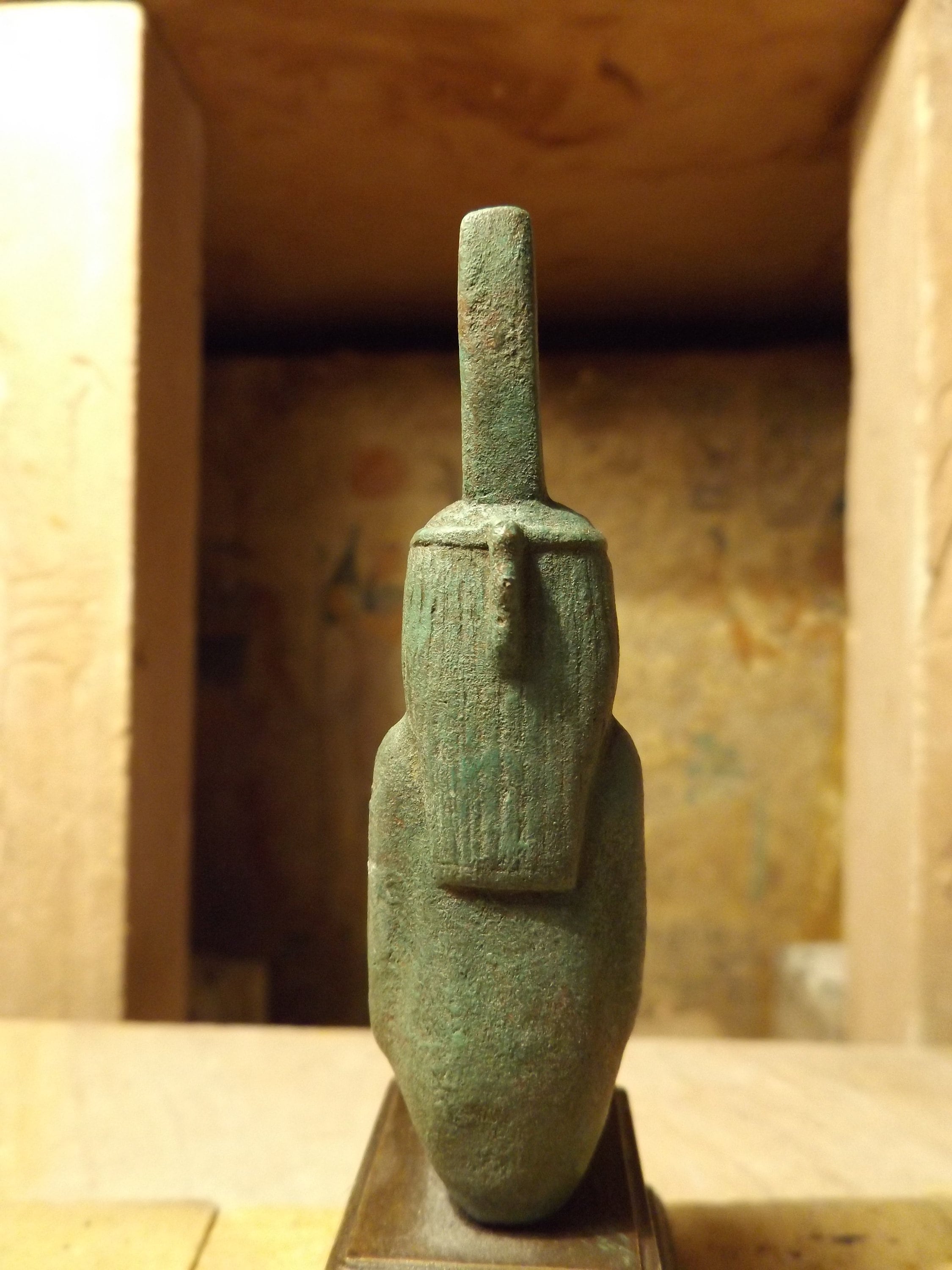 Isis - Egyptian statue replica. Seated Goddess of magic, motherhood ...
