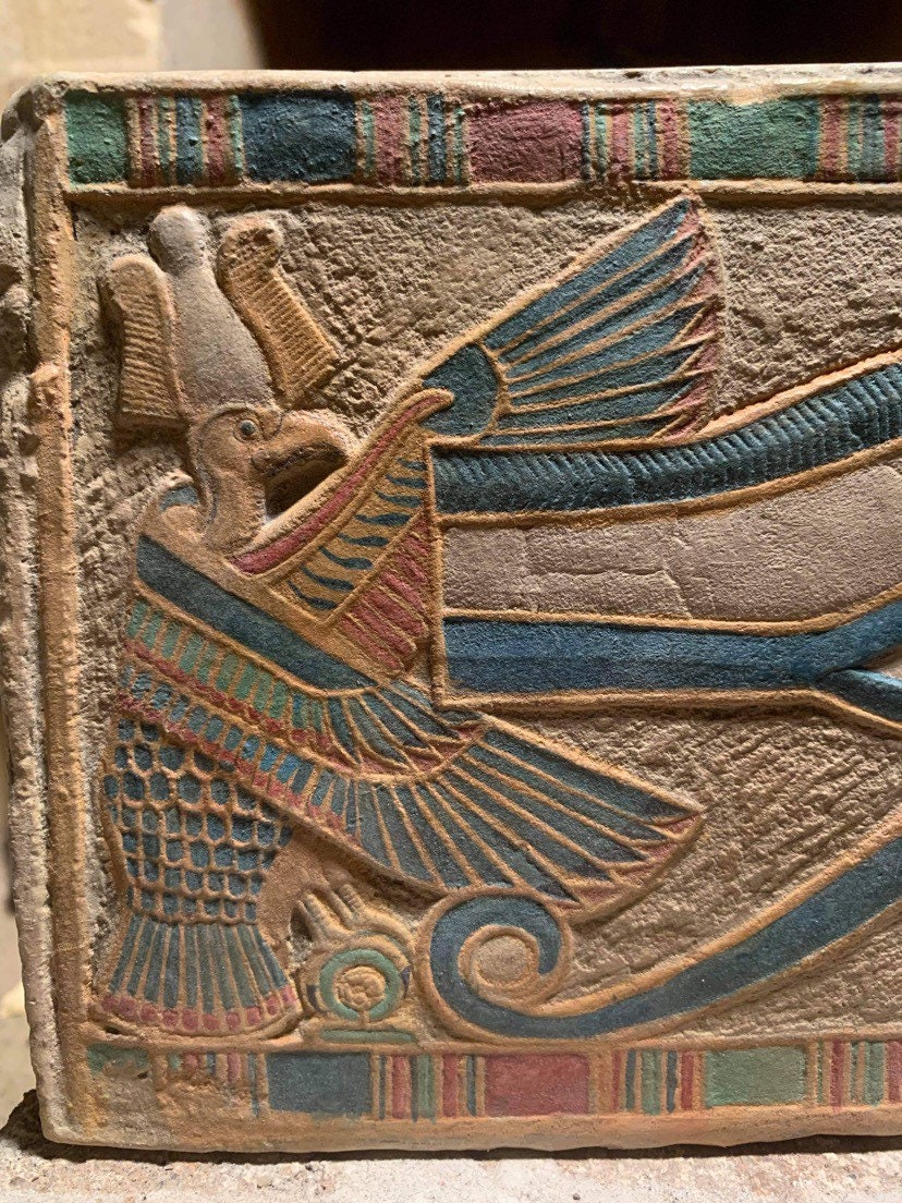 Egyptian eye of Horus - Egyptian painting - wall relief sculpture / art
