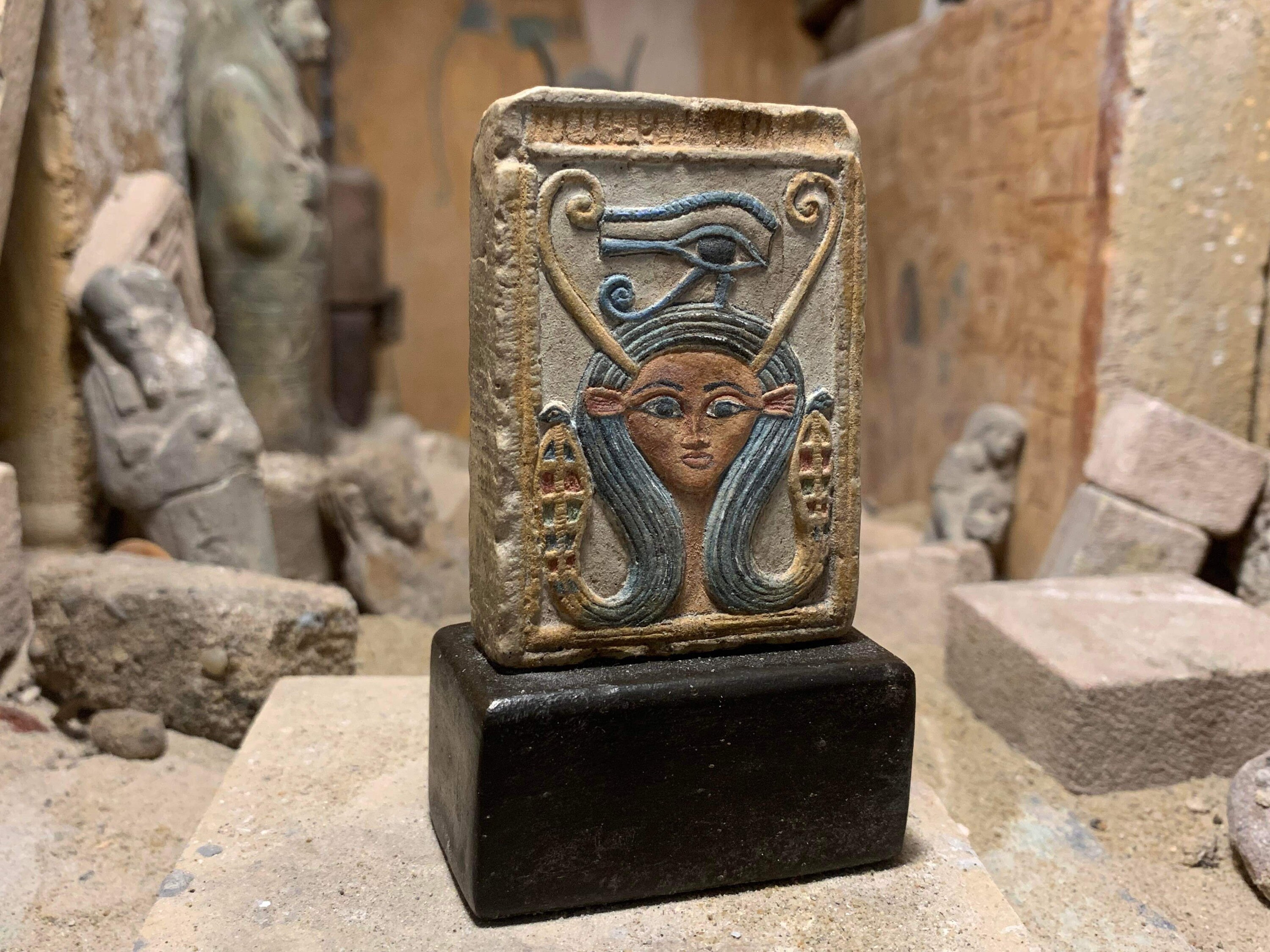 Egyptian sculpture of the goddess of love - Hathor / Het-hur A beloved ...