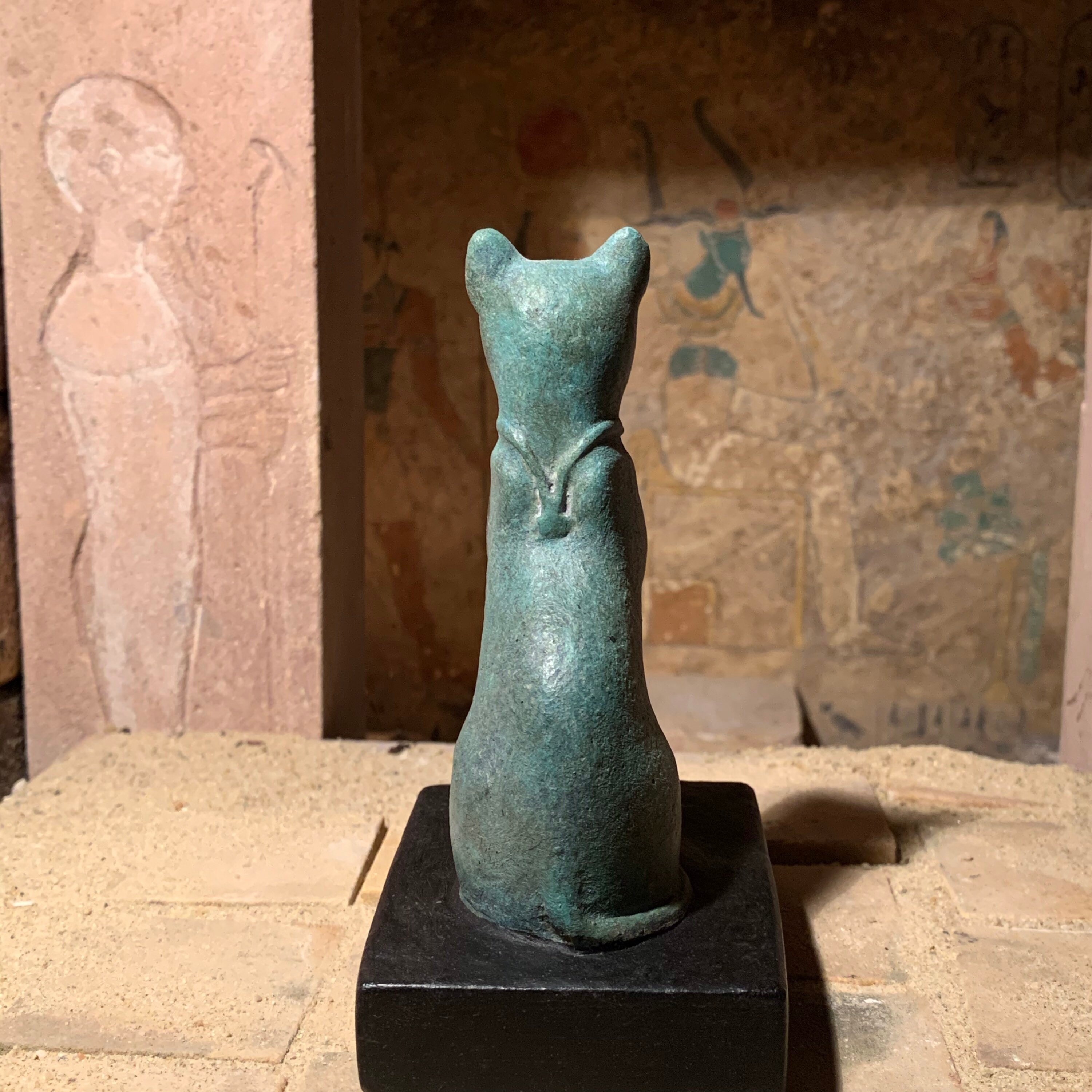 Egyptian Cat Statue / Sculpture of Bast / Bastet music goddess Joy ...