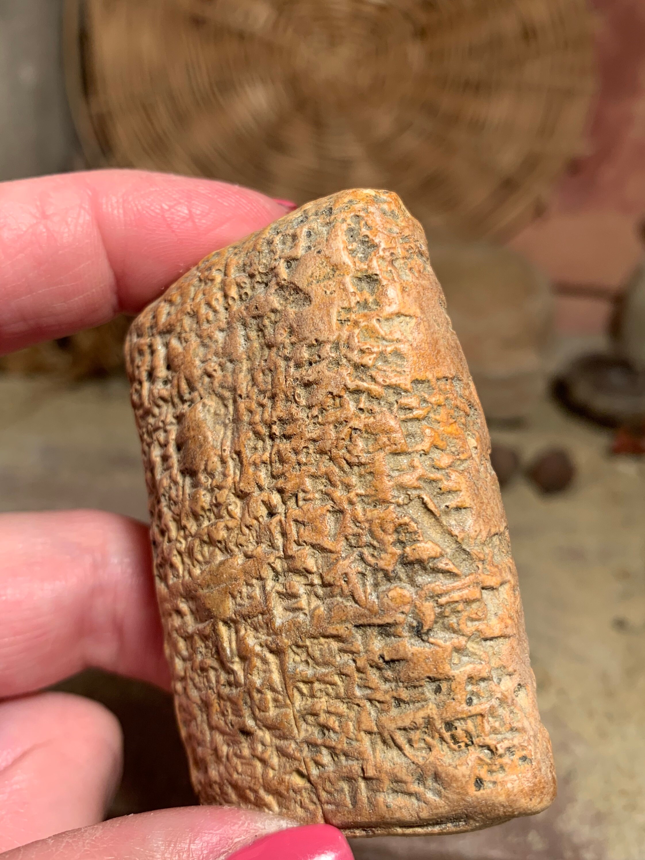 Sumerian / Babylon Cuneiform tablet - Ancient writing Mesopotamia