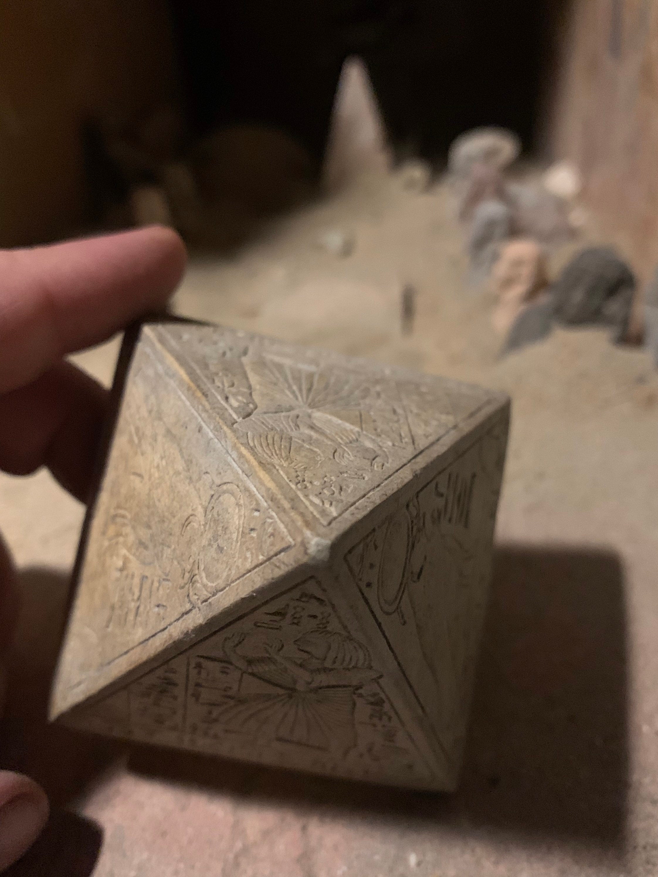 Egyptian statue Pyramid / Pyramidion featuring the sun god Ra and adoratore