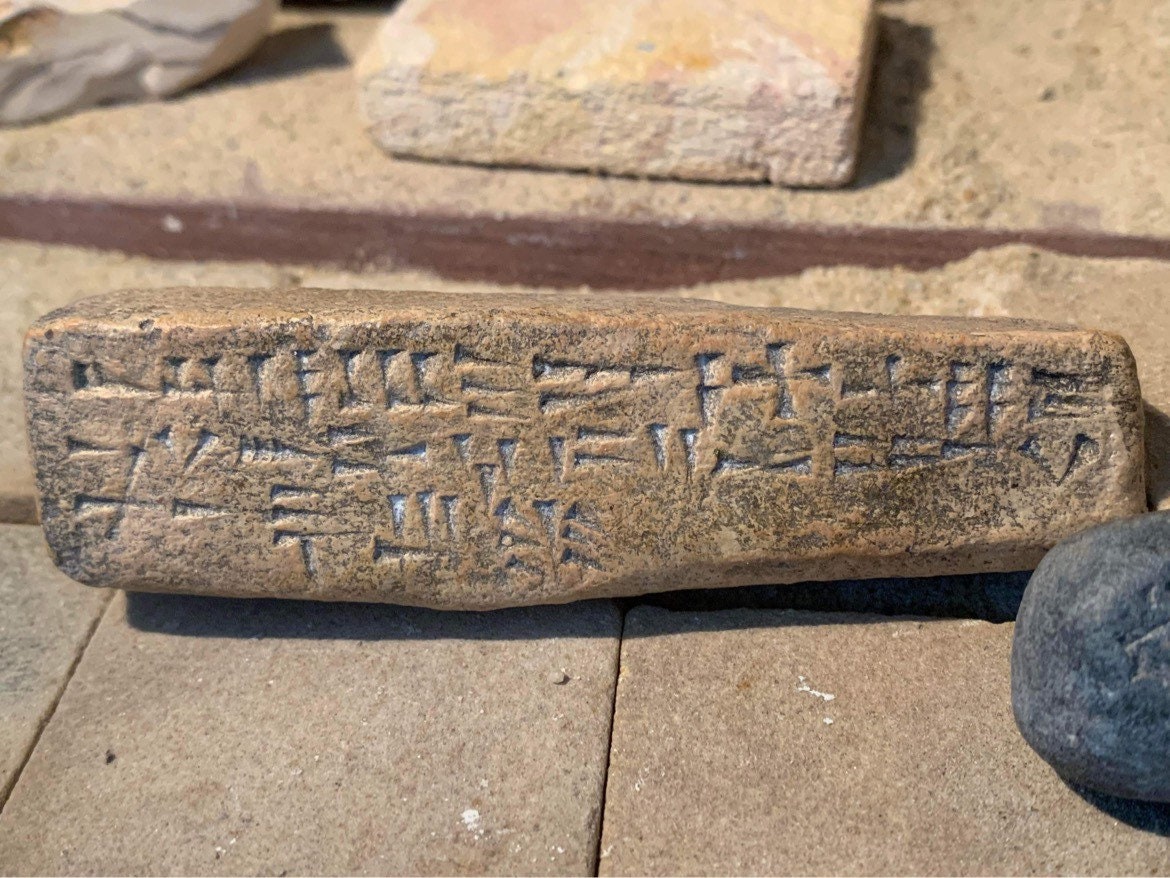 Sumerian Cuneiform - Mesopotamia - Ugarit alphabet - Abjad - ancient ...