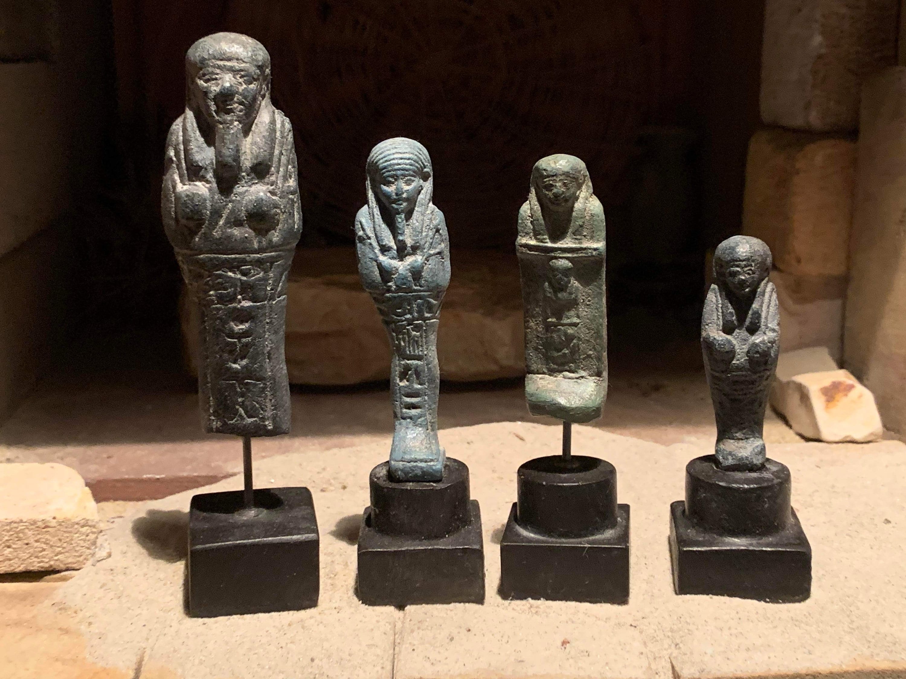 Egyptian statues - Museum replica Ushabti / Shabti figure collection. 4 ...
