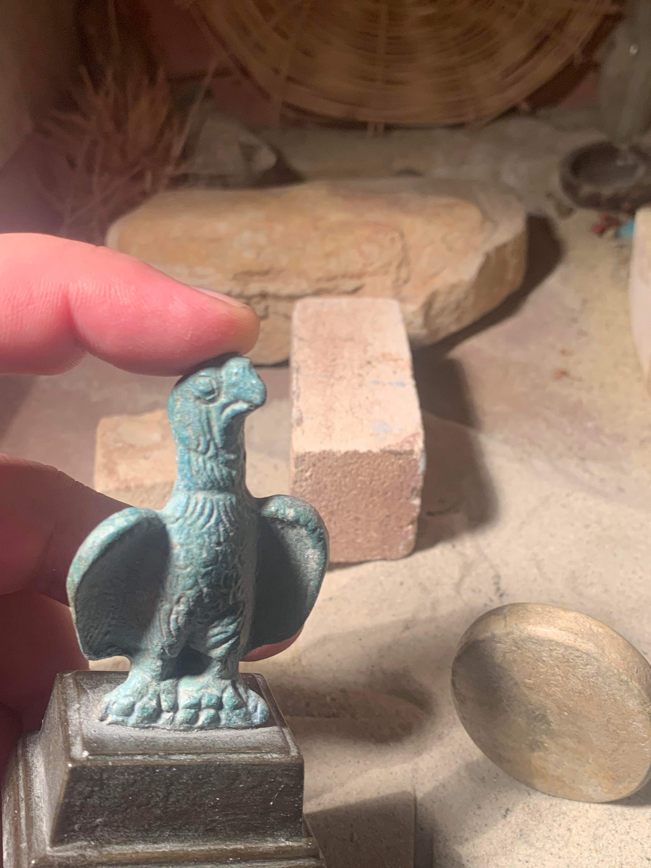 Zeus and Aquila Ancient Greek / Roman art. Eagle statue and amulet ...