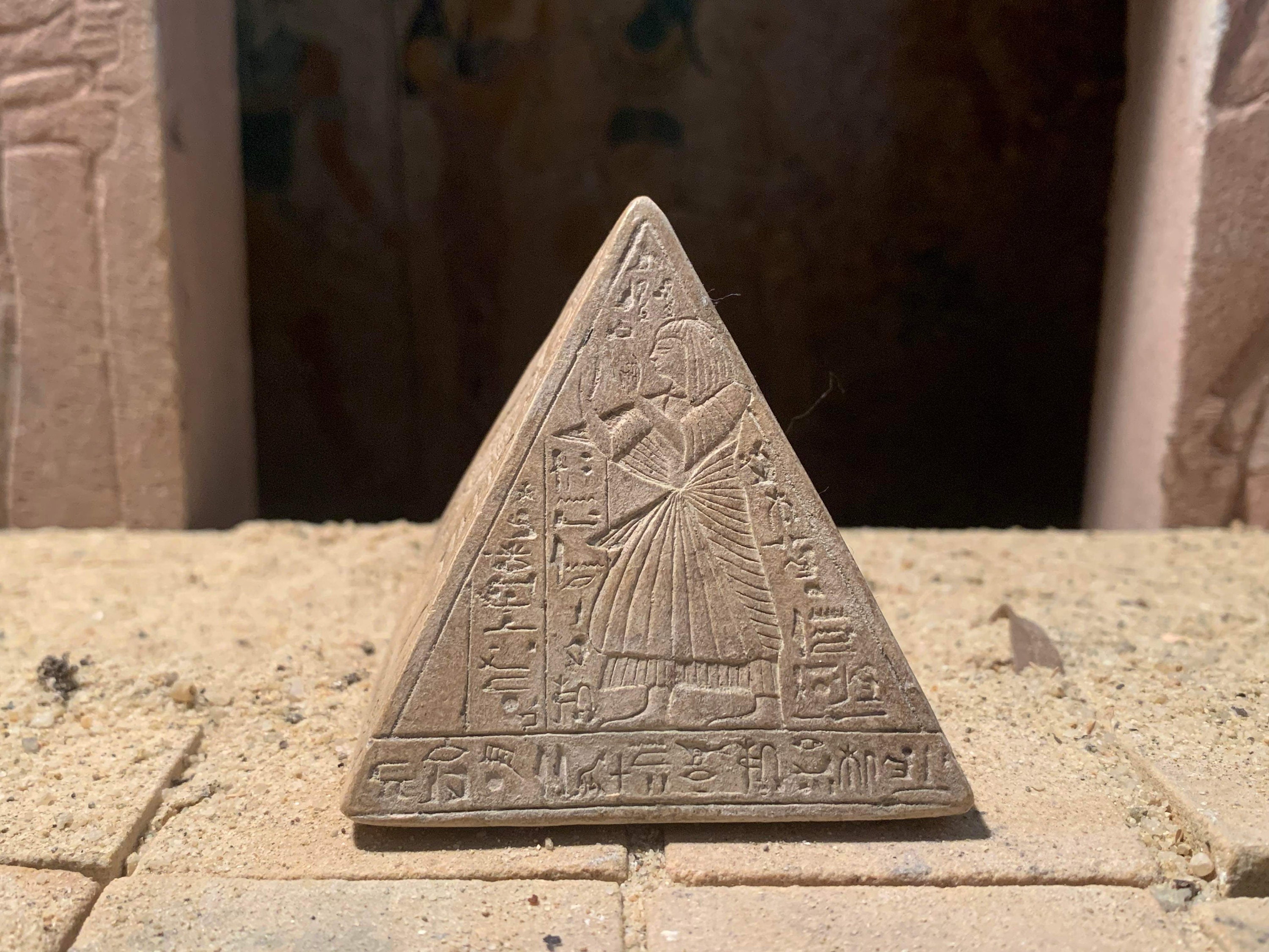Egyptian statue Pyramid / Pyramidion featuring the sun god Ra and adoratore