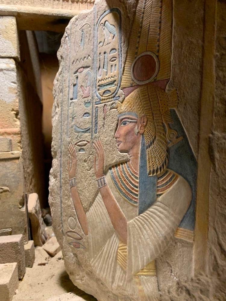 Egyptian art / sculpture - painted relief carving of Queen Nefertari ...