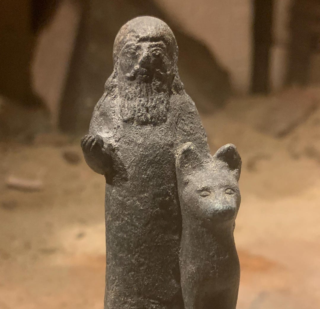 Mesopotamia / Babylonian Statue Replica of a Man and His Dog. Neo ...