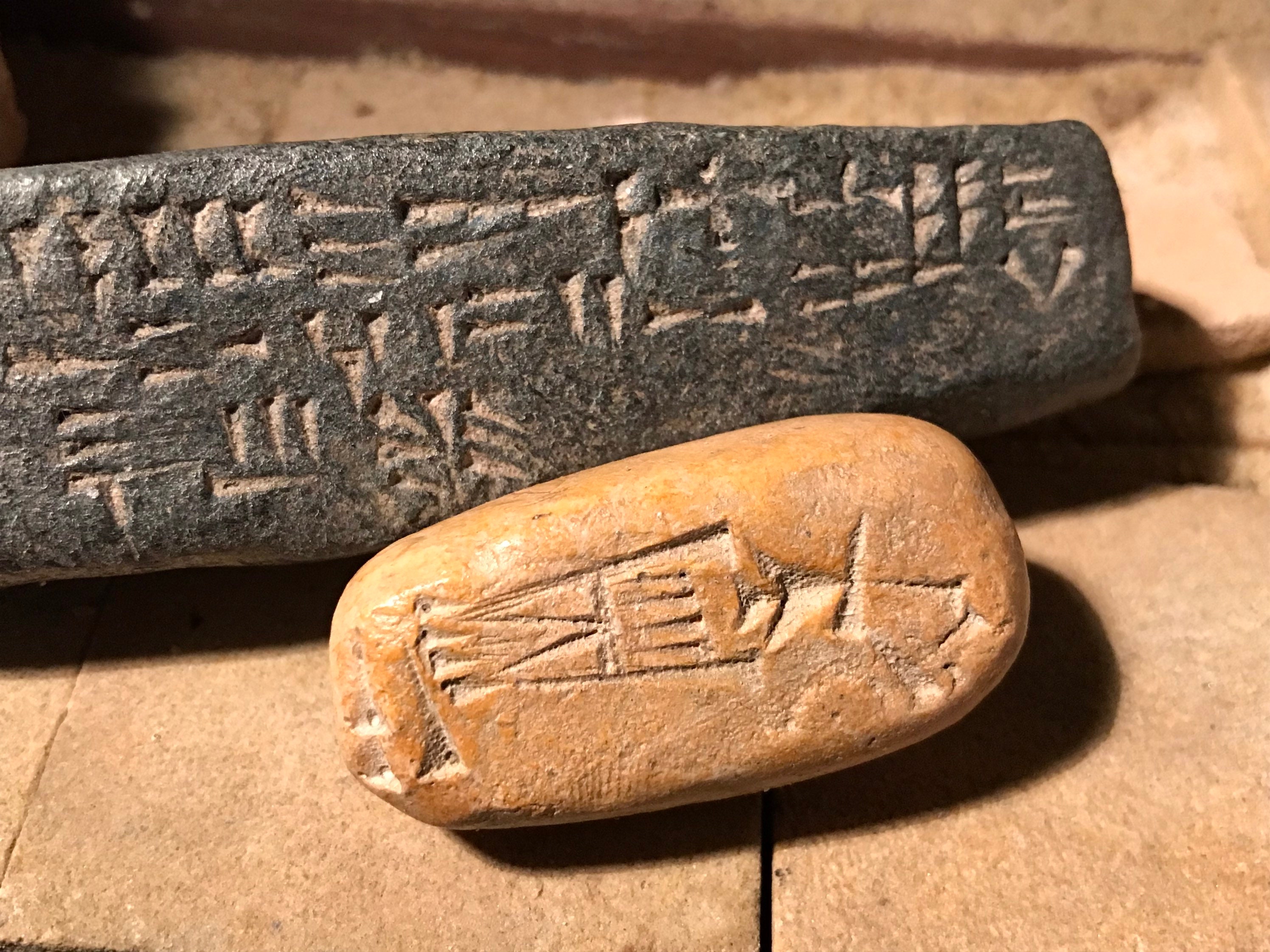 Sumerian Cuneiform - Mesopotamia - Ugarit alphabet - Abjad - ancient ...