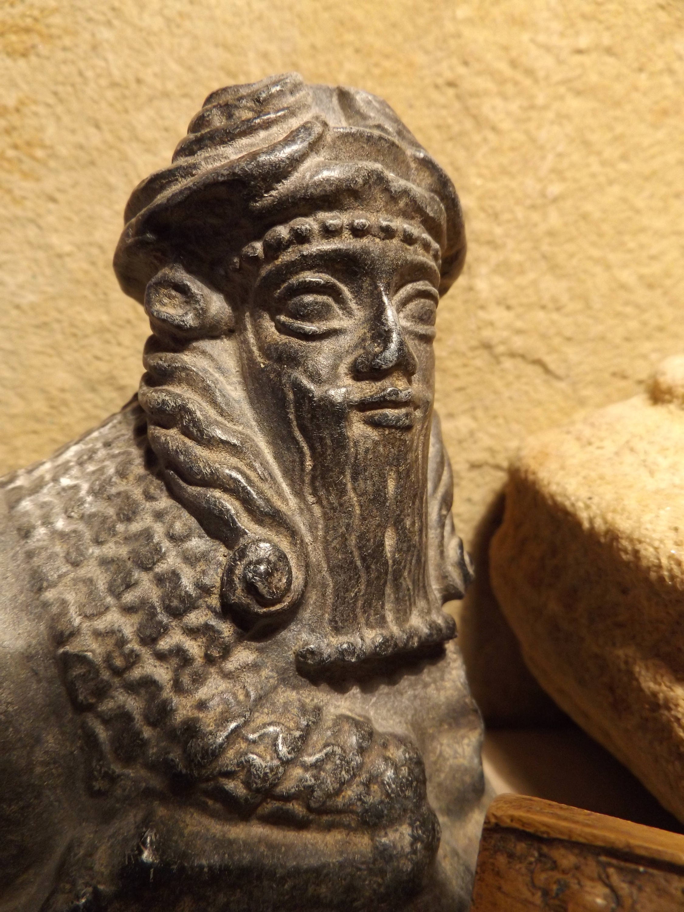 Sumerian statue / art Akkadian cylinder seal and impression Gilgamesh ...