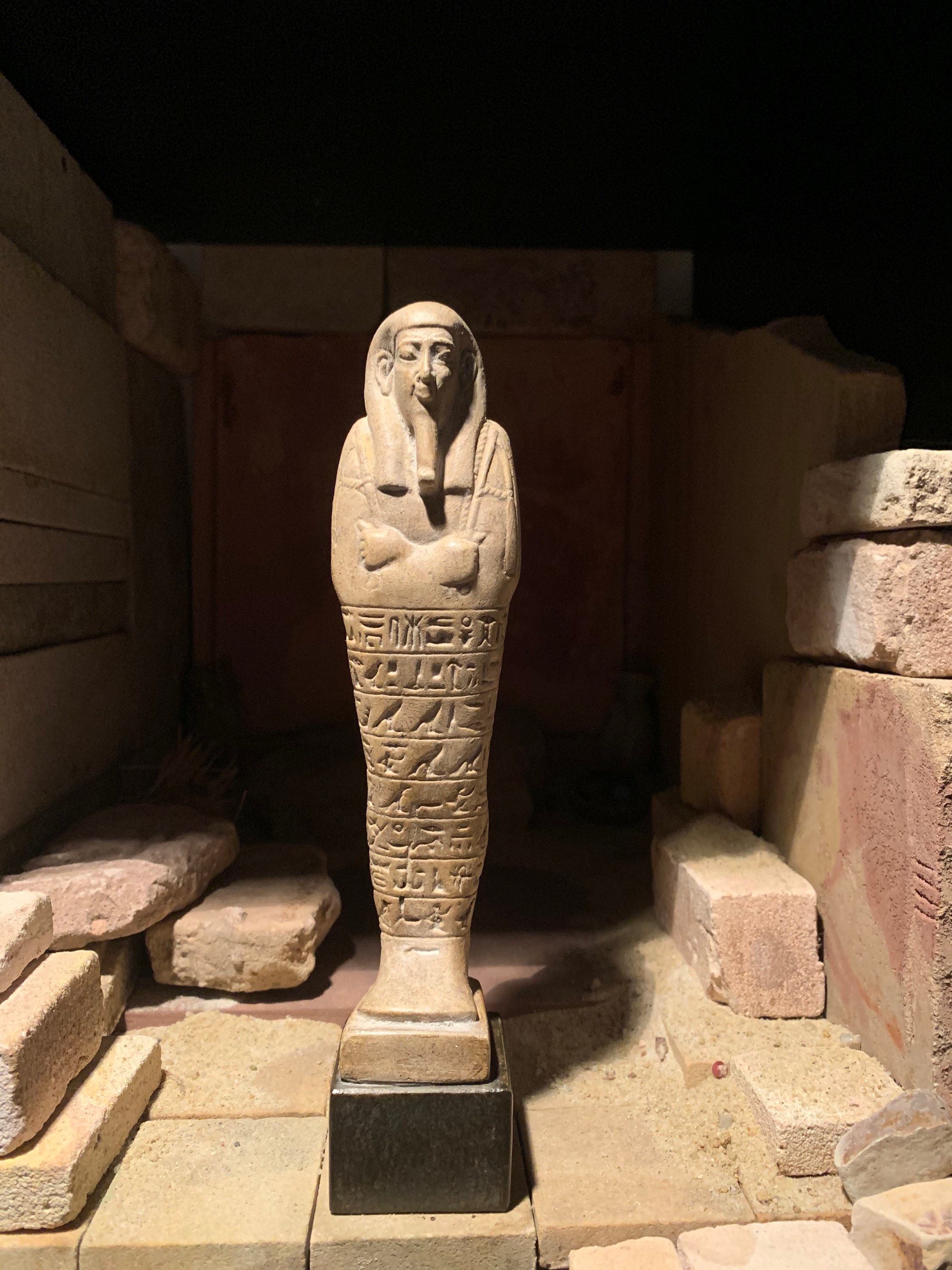 Egyptian statue - Ushabti / Shabti figure replica. 26th dynasty sculpture.