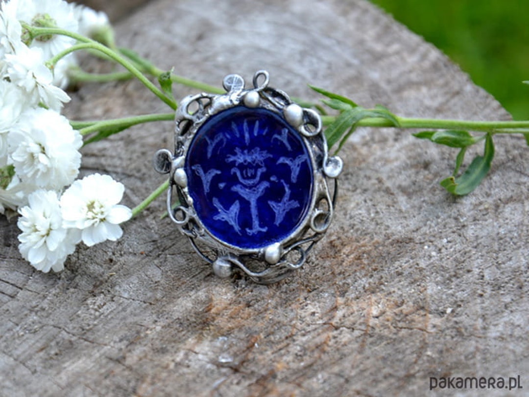 Ornamental VICTORIAN Ring With Engraved Glass, Decorative, Rustic, Navy ...