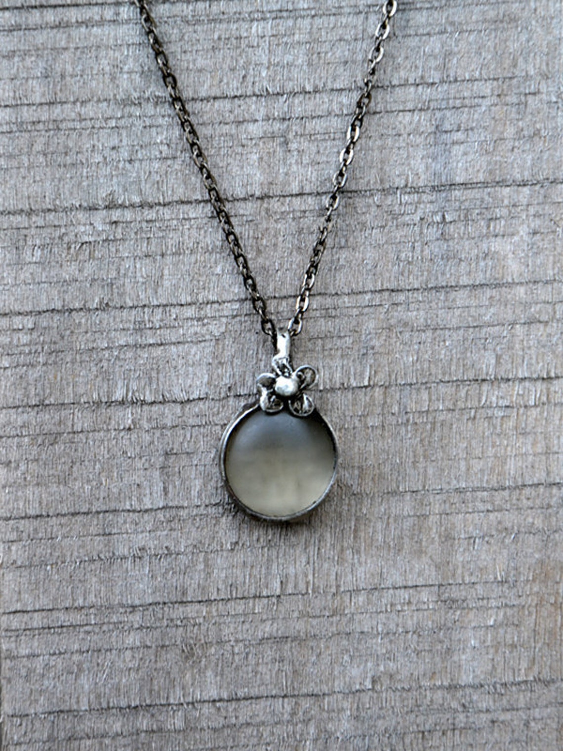 COLD WHITE Elegant Subtle Tiny Pendant Necklace Flower - Etsy