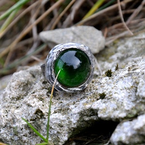 GREEN EYE Ring, Deep Green Simple Ring, Rustic Ring, Nostalgic Jewelry ...
