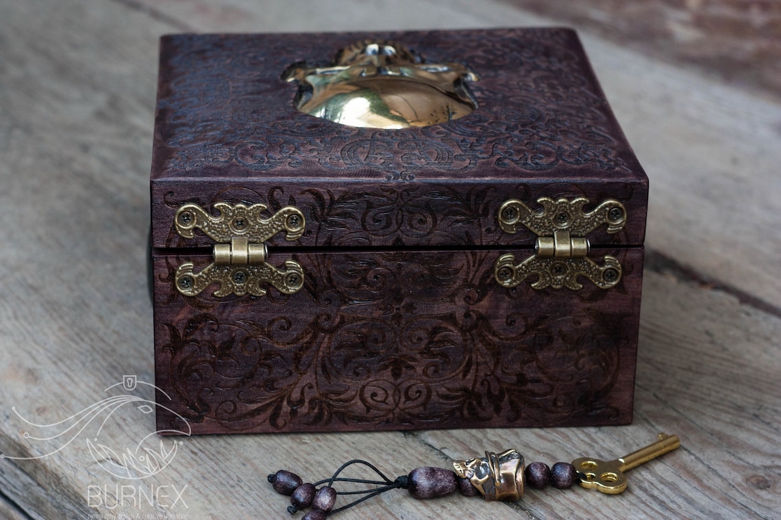 Big skull box Gothic box Goth wooden crafted vintage | Etsy