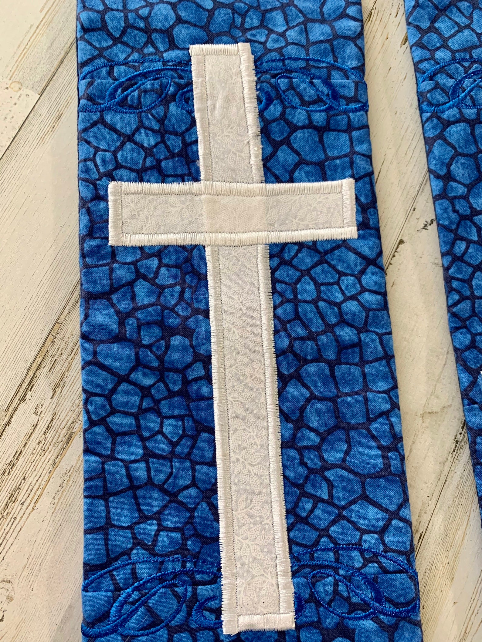 Blue Stole W/ Peace, Bethlehem Star, Cross & Manger for Pastor - Etsy
