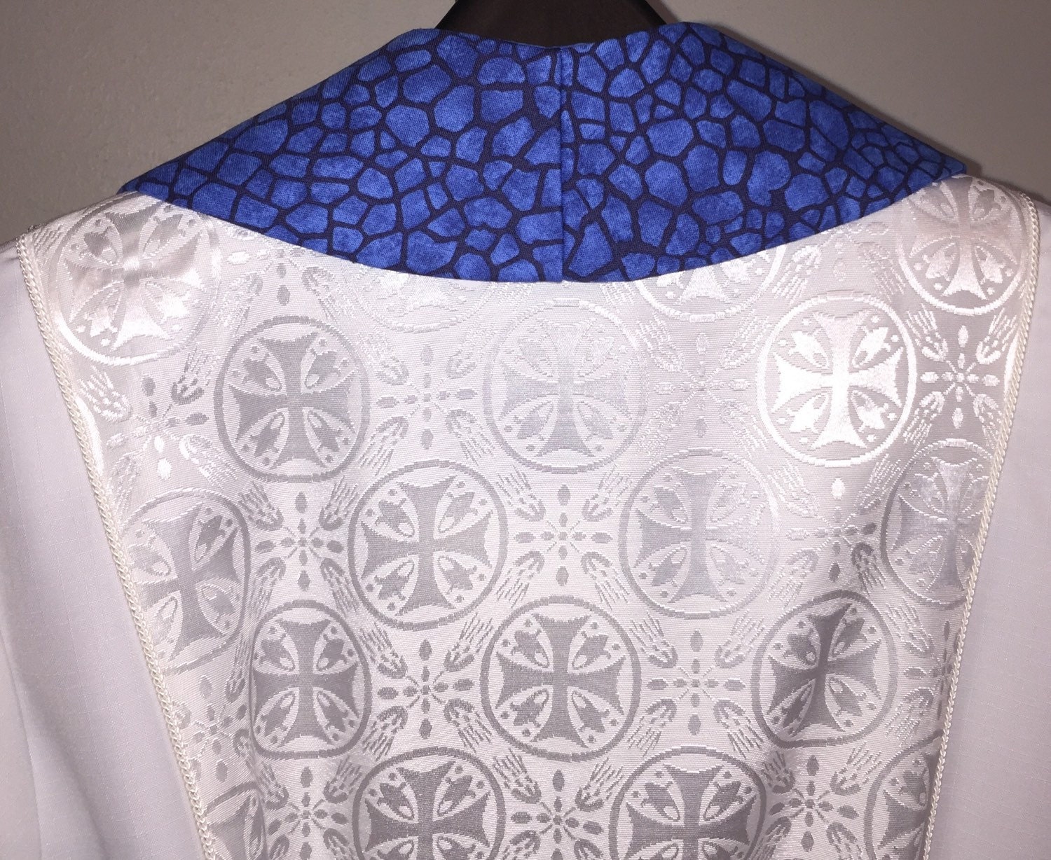 Blue Stole W/ Peace, Bethlehem Star, Cross & Manger for Pastor - Etsy