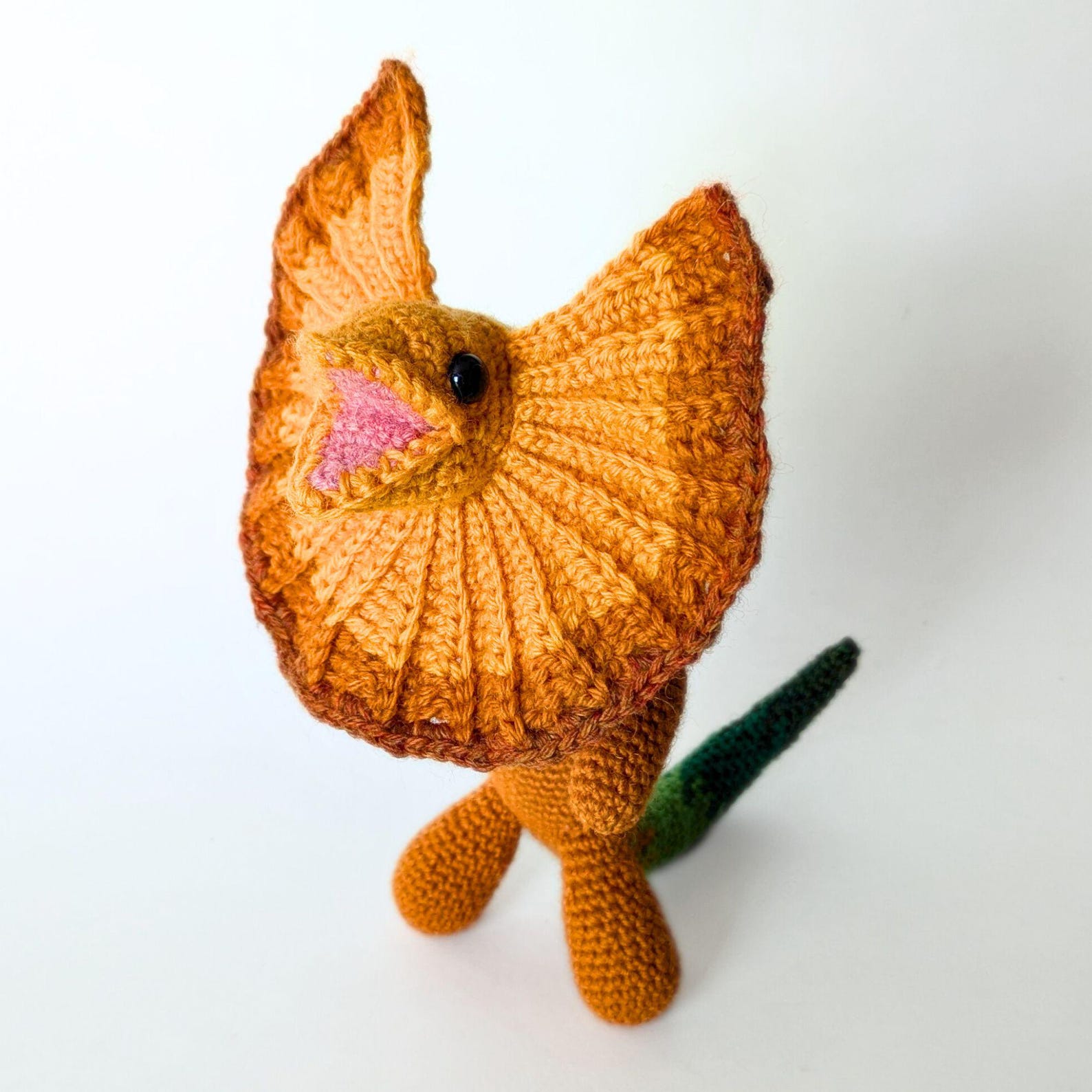 Farrin the Frilled Lizard Crochet Pattern | Customizable & Pose-able ...