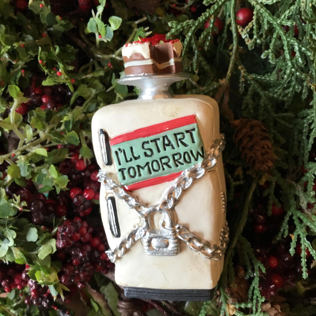 Chained Refrigerator Sign "i'll Start Tomorrow" Ornament 3.5 X 1.5 ...