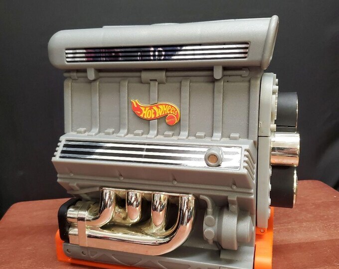 Mattel 1999 Hot Wheels STO-N-GO V-8 Racing Engine Block Car Storage ...