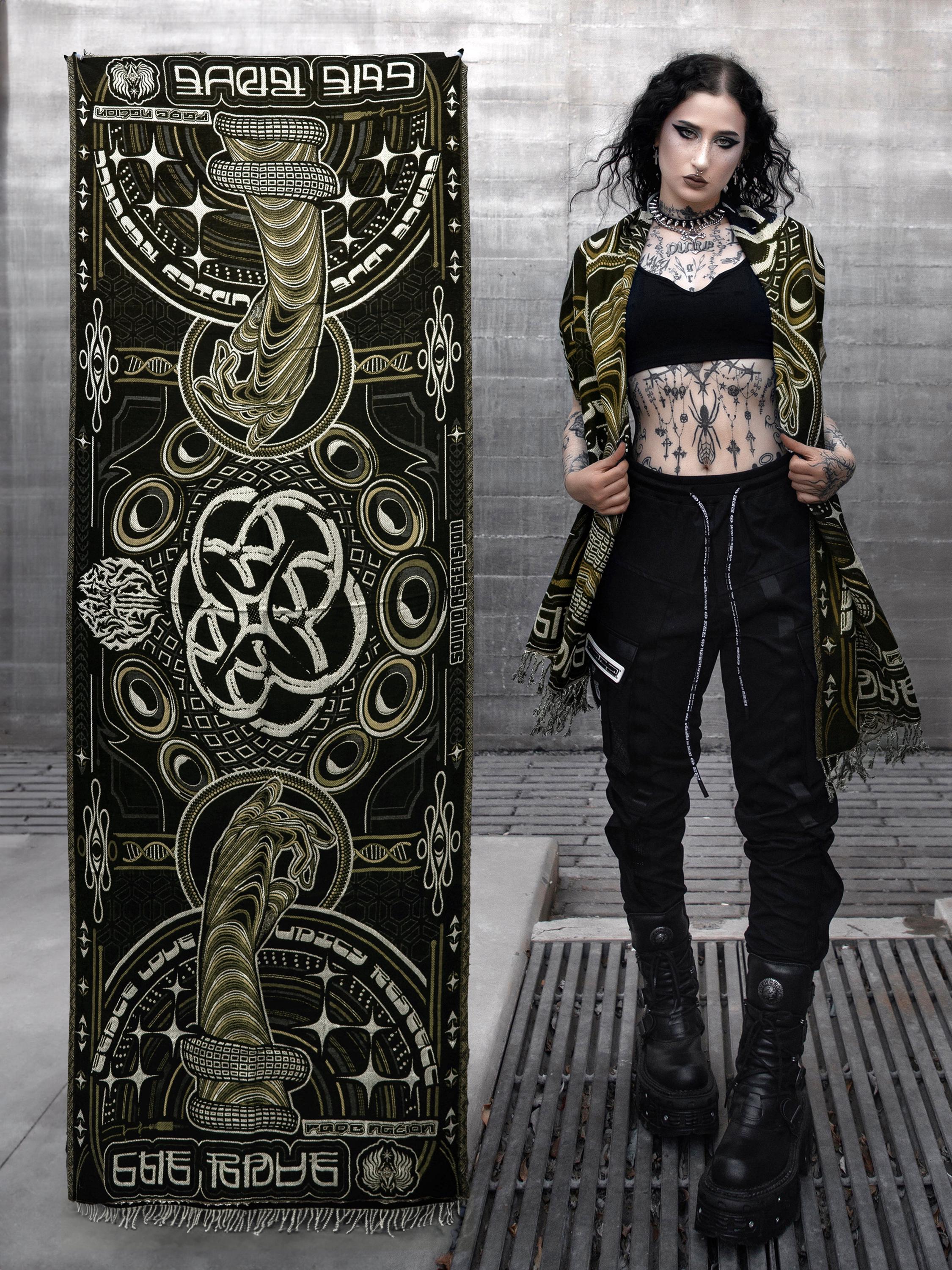 THE RAVE • Black/gold • Double-layered Pashmina Festival Shawl ...