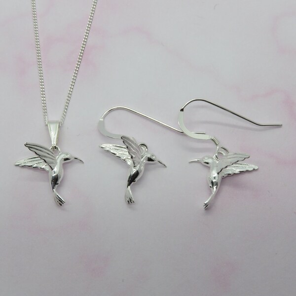 Hummingbird Necklace - Etsy