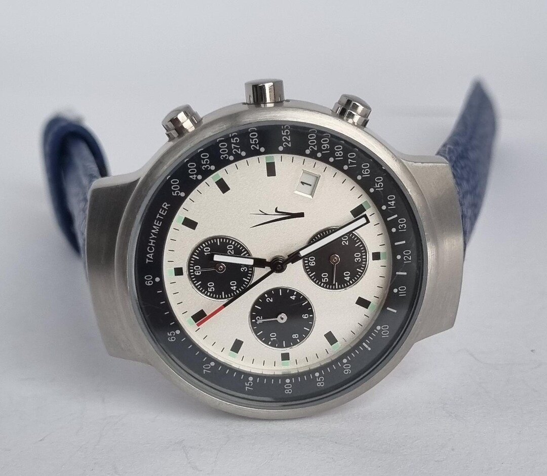 Vintage 2000 Branded Silver Dial Chronograph Men's Quartz Watch - Etsy