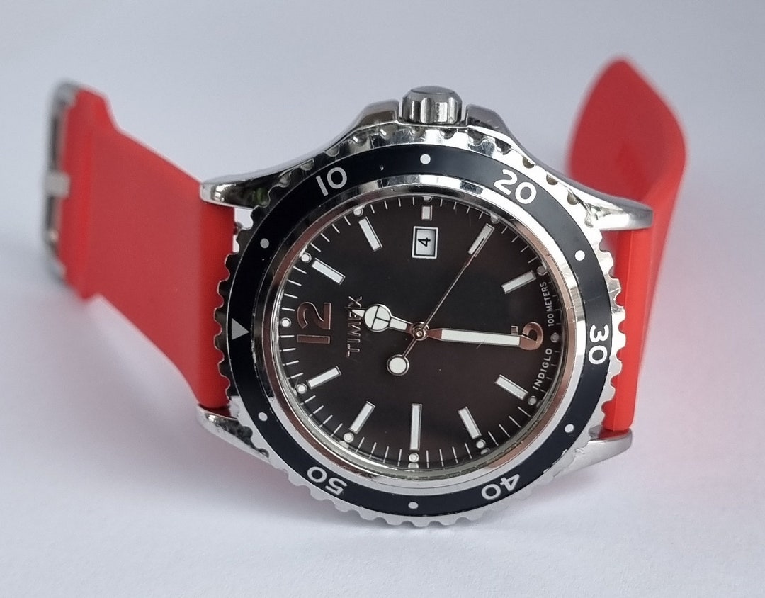Vintage TIMEX Indiglo WR100 Black Dial Men's Quartz Watch - Etsy