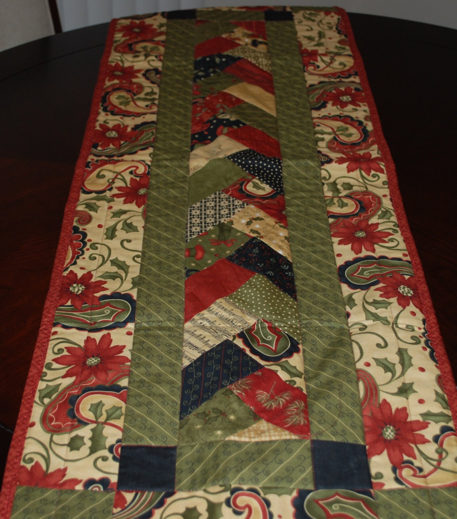 FREE SHIPPING Country Christmas Table Runner - Etsy Canada