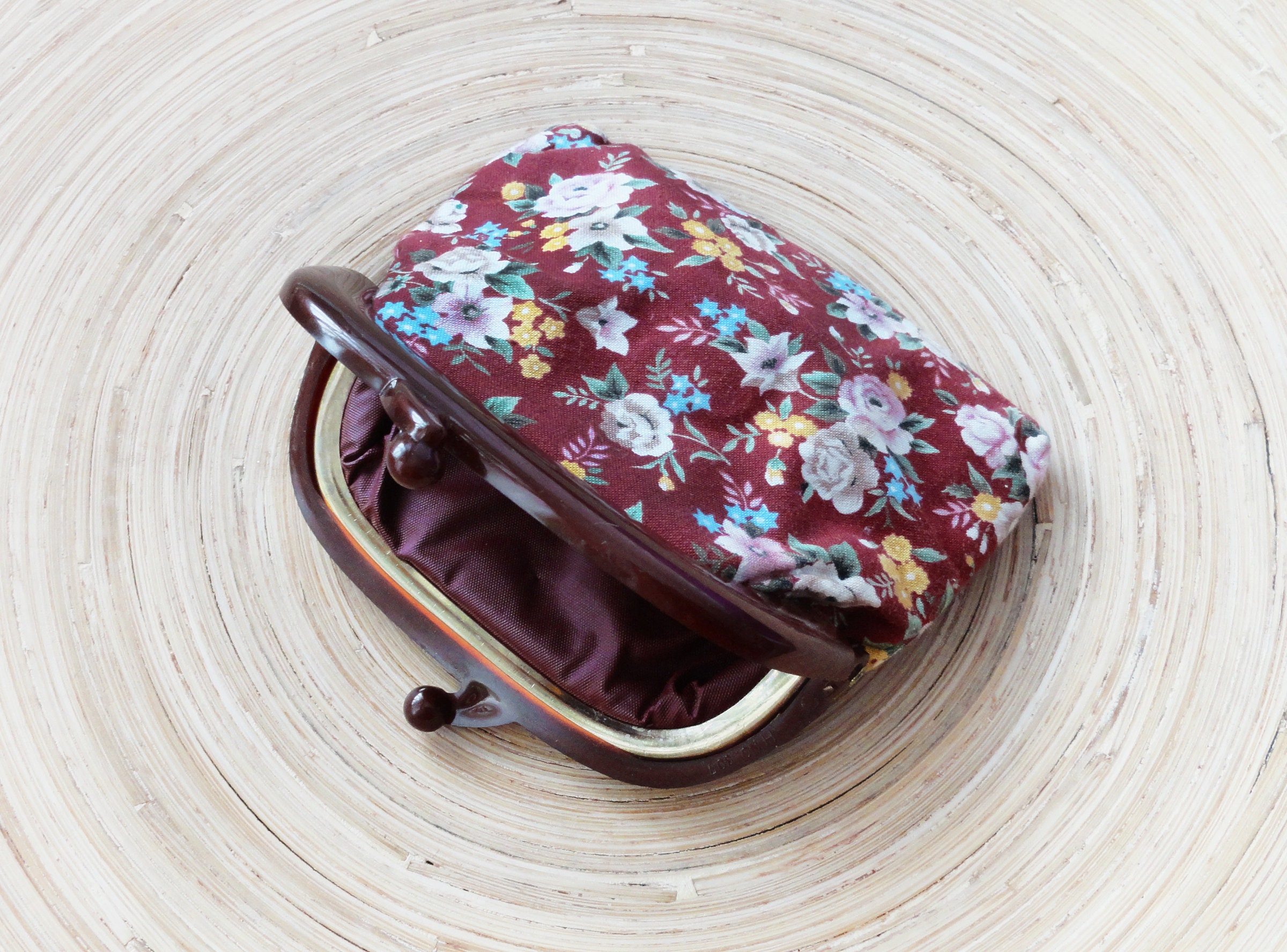 Vintage Small Textile Purse, Kiss Clasp Floral Rurse, Lucite Plastic ...