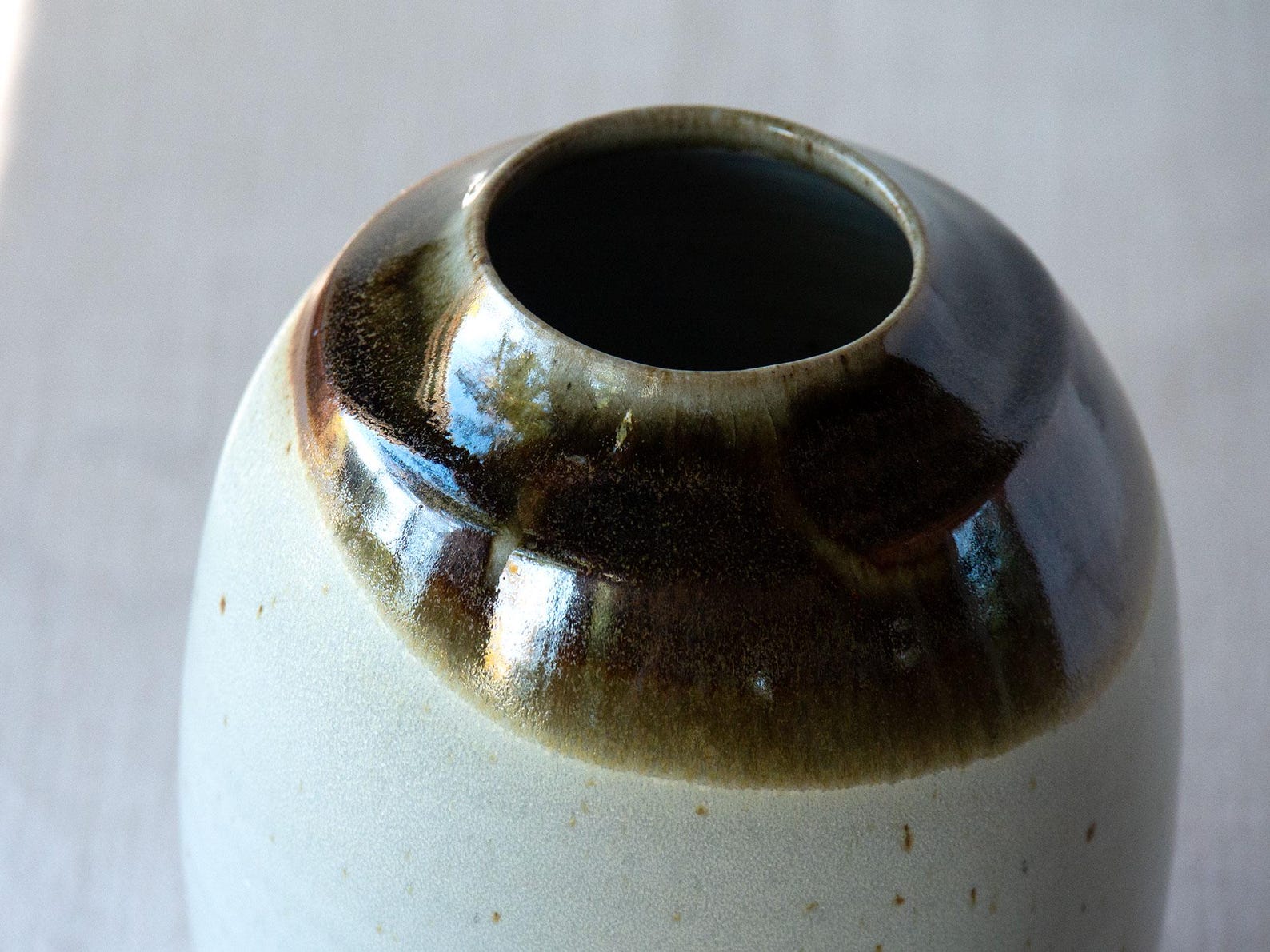 Handthrown Pottery Bulb Shape Flower Vase in Dark Brown and Soft White ...