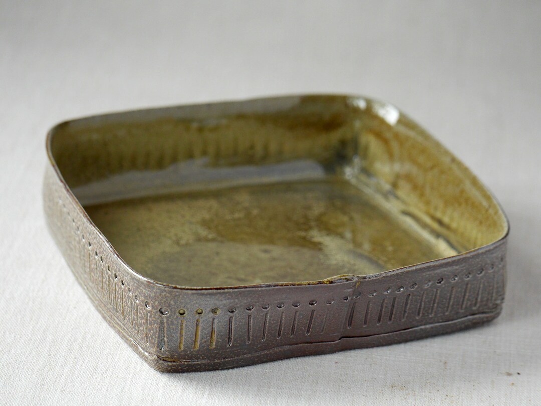 Slab Rolled Ceramic Pottery Round Shallow Dish Ovenware, Baking Dish ...