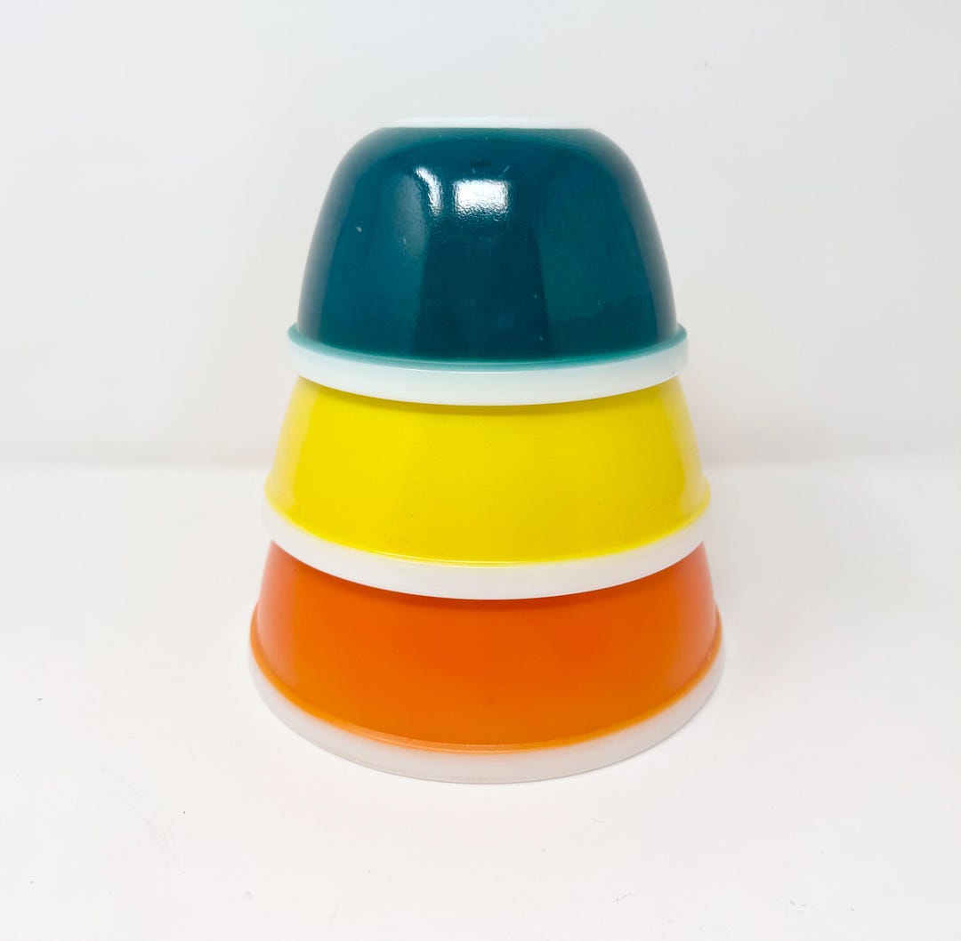 JAJ Rainbow Mixing Bowls Vintage 1970's Pyrex - Etsy