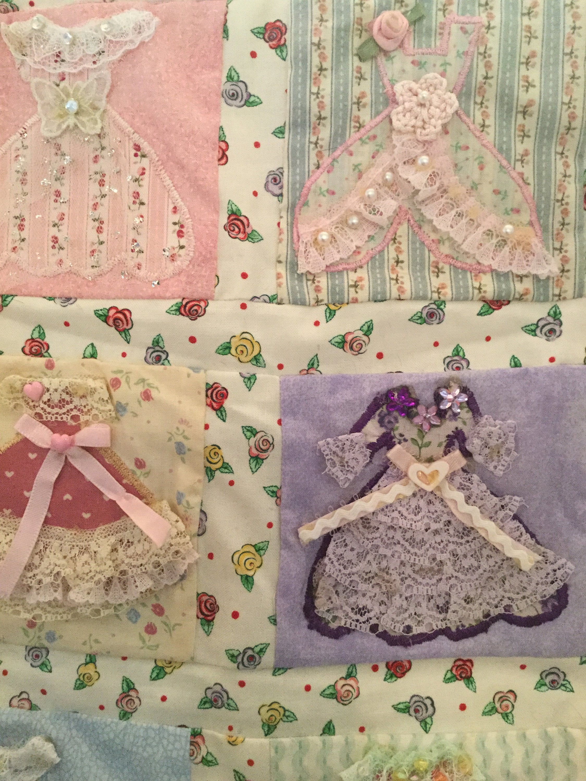 Quilted Little Girls Dresses , Hand Sewn Party Dresses , Beads Lace ...