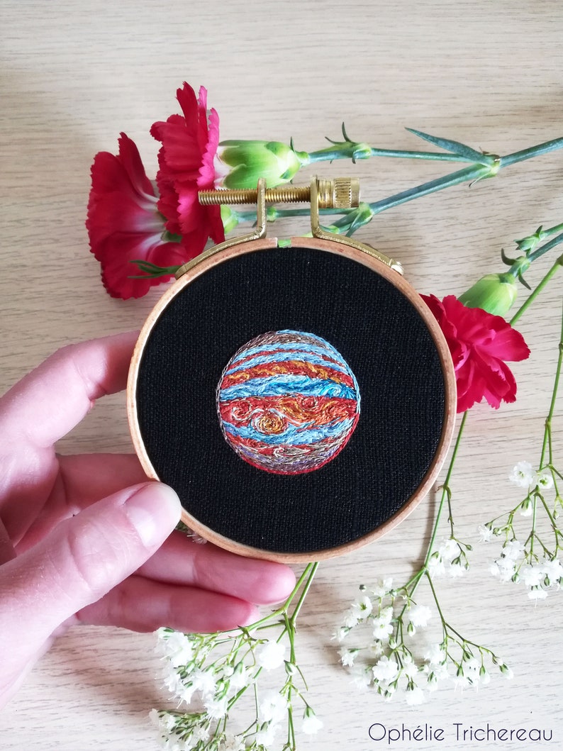 Jupiter Hand Embroidery Tiny Planet // Jupiter Broderie à - Etsy