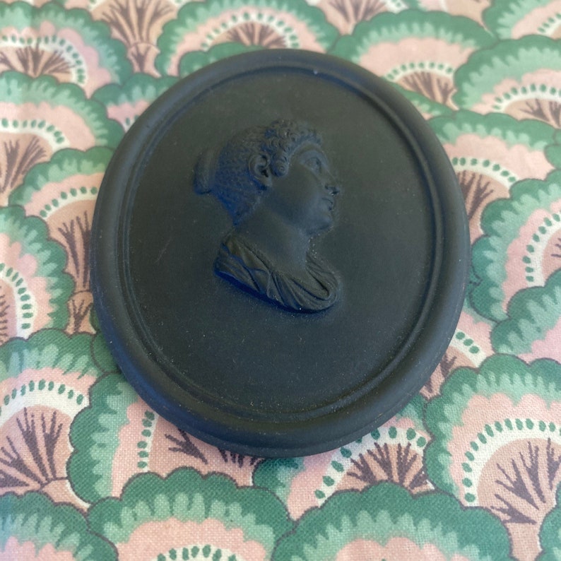 Wedgwood Basalt Julia Flavia Medallion With Original Frame - Etsy