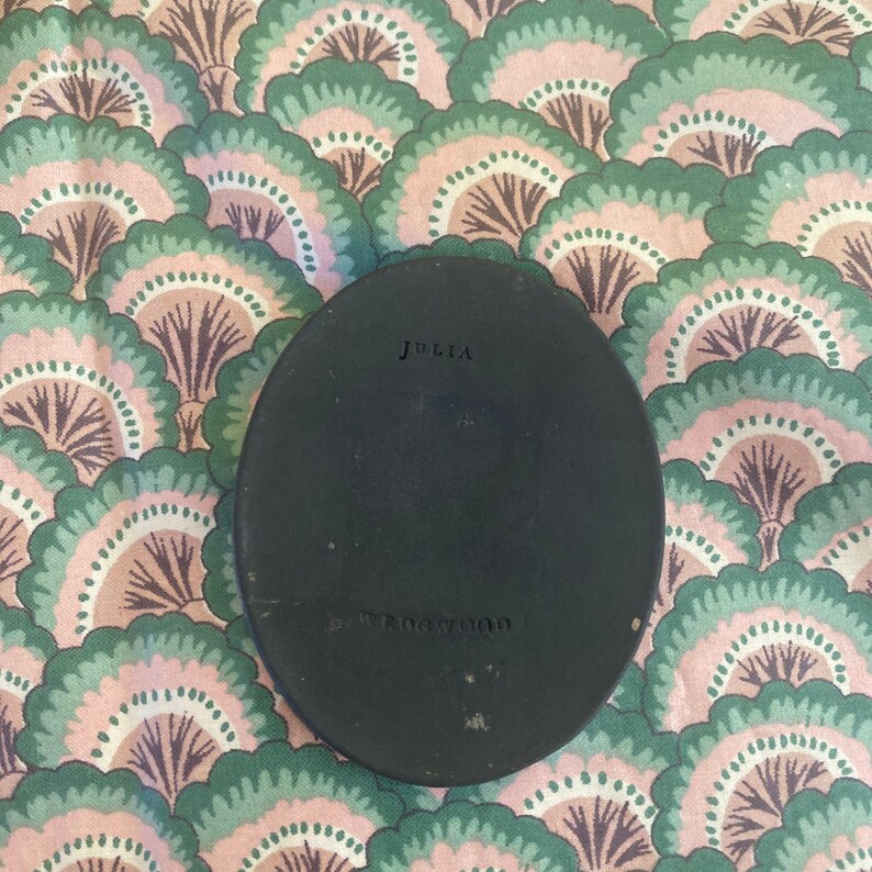 Wedgwood Basalt Julia Flavia Medallion With Original Frame - Etsy