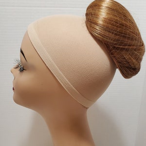 Bride Hair Chignon Wedding Bun, Hair Buns, Golden Bun, Ladies Ponytail ...